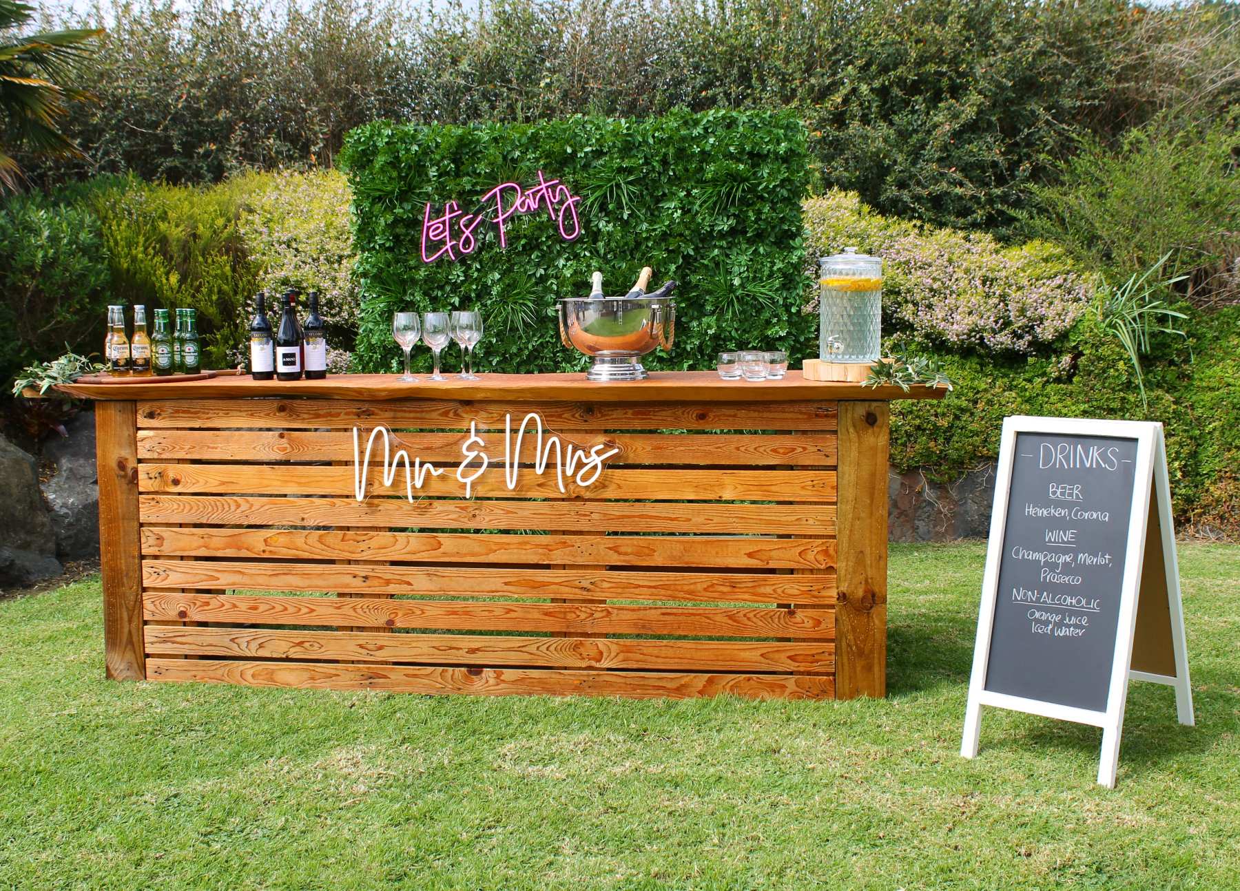 It's Party Time – Event Hire